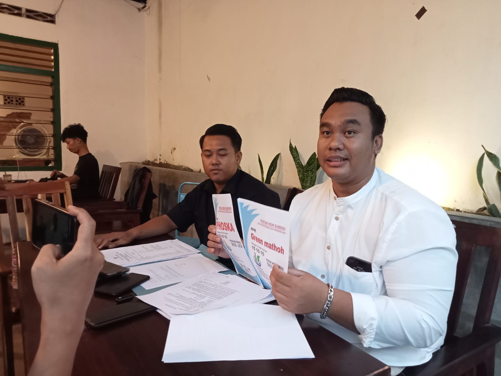 Polemik Pupuk NPK Phoska di Tulungagung, Tersangka Pupuk Ilegal di ...