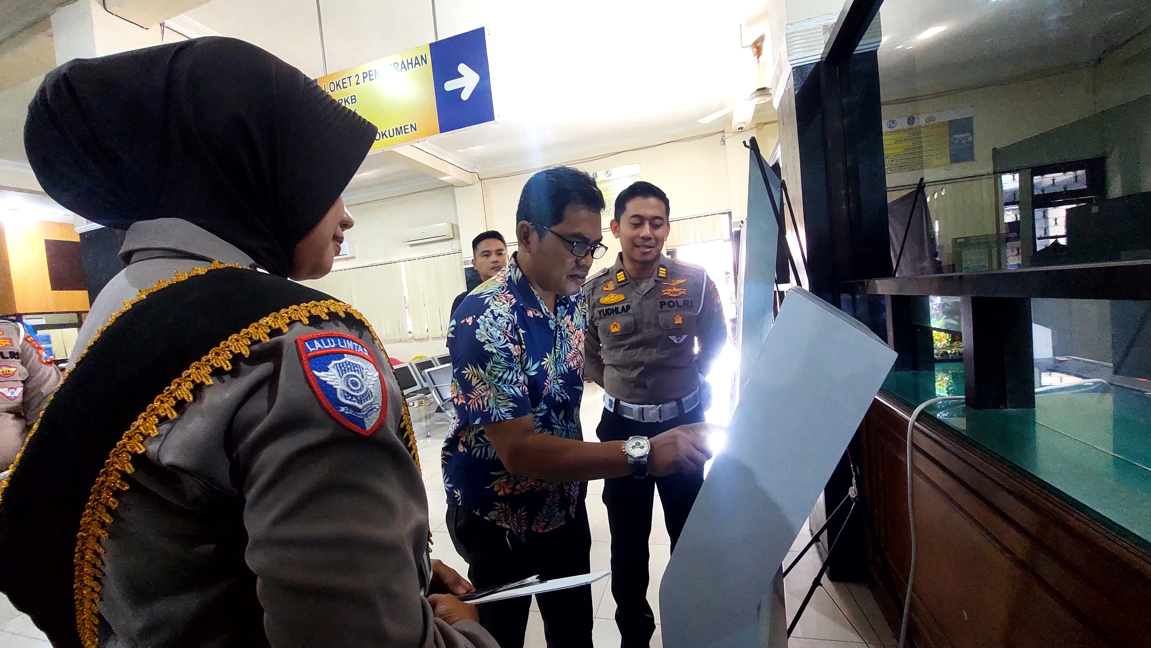 Dukung Predikat WBBM, Samsat Surabaya Selatan Luncurkan Sistem Digitalisasi Layanan Publik