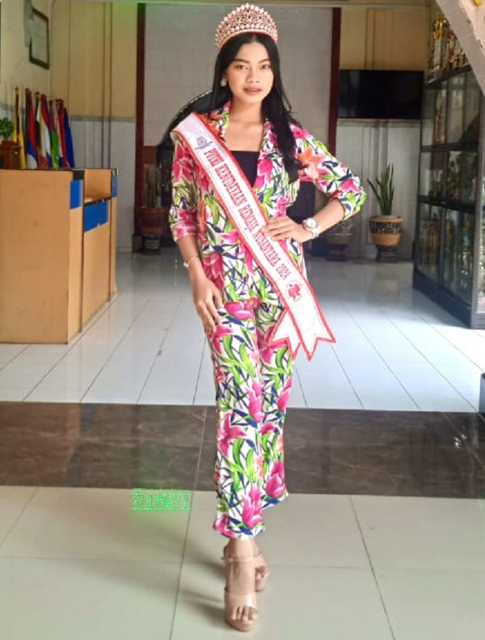 Dinar Ajeng remaja yang Mengukir Prestasi di Dunia Modeling dan Bermimpi Jadi Putri Indonesia