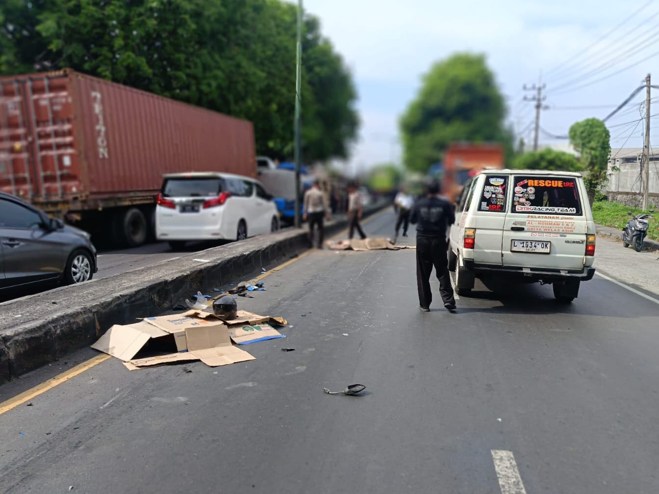 Tak Kuat Nanjak, Truk Mundur Lindas Tiga Motor, Ibu-Anak dan Siswa SMK Tewas